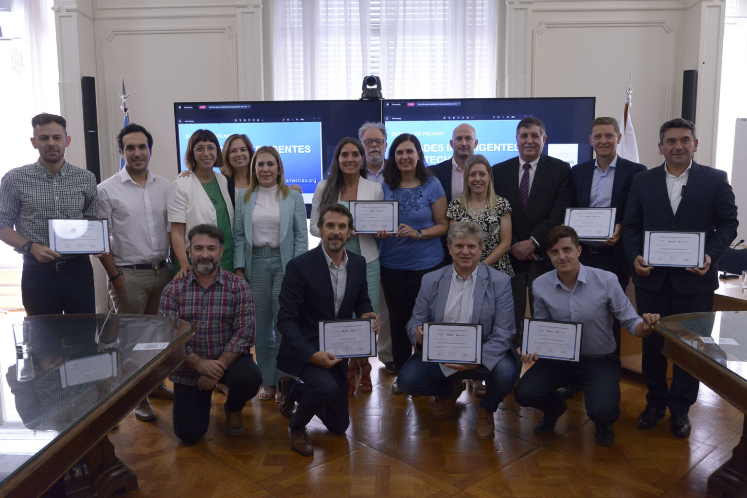 Premios a las Ciudades Inteligentes y Govtech 2022 Un estímulo a la ...